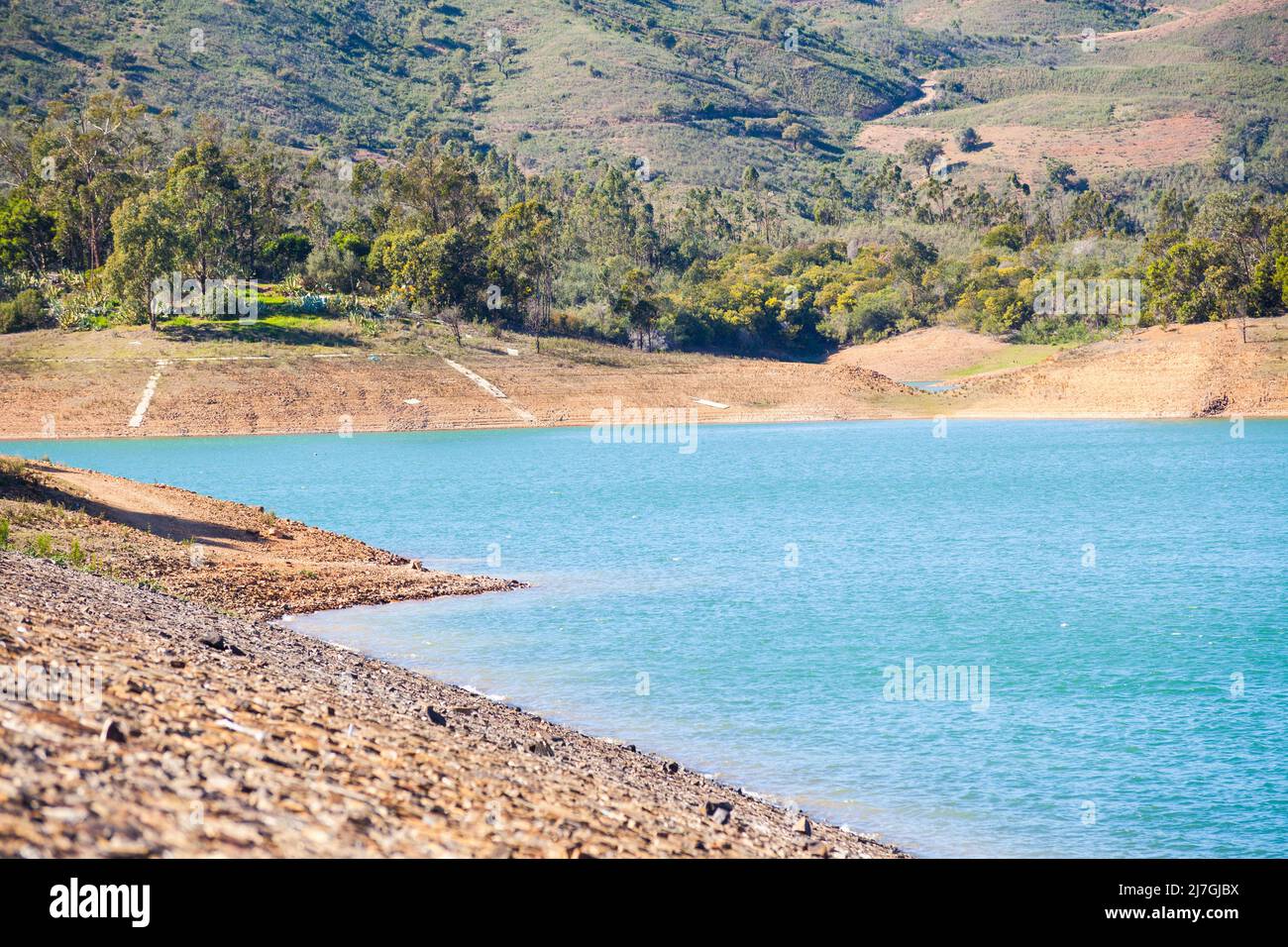 Barragem arade arade dam reservoir hi-res stock photography and images ...