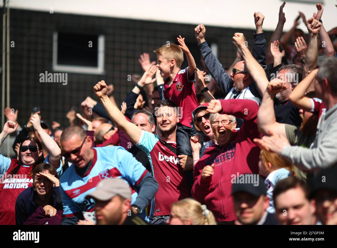West ham celebrate premier league hi-res stock photography and images ...