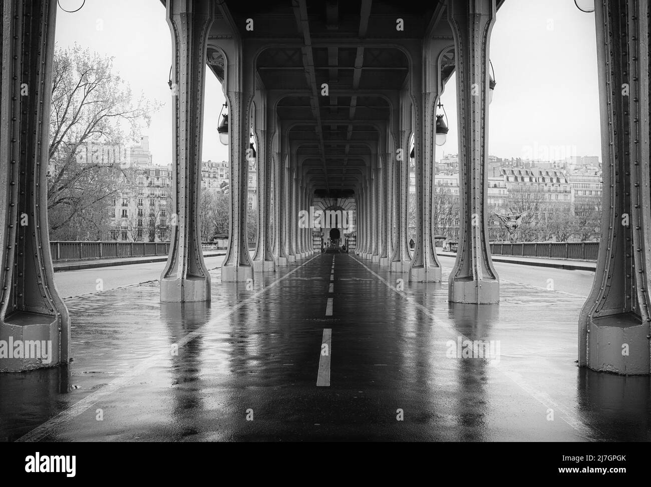 Inception bridge hi-res stock photography and images - Alamy