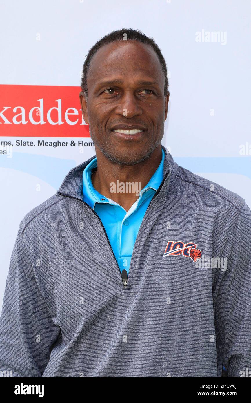 Burbank, CA. 2nd May, 2022. Willie Gault in attendance for George Lopez ...