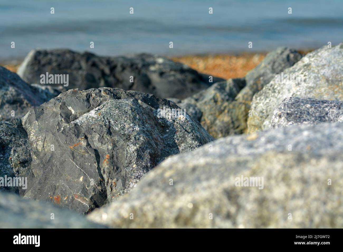 Field rock hi-res stock photography and images - Alamy