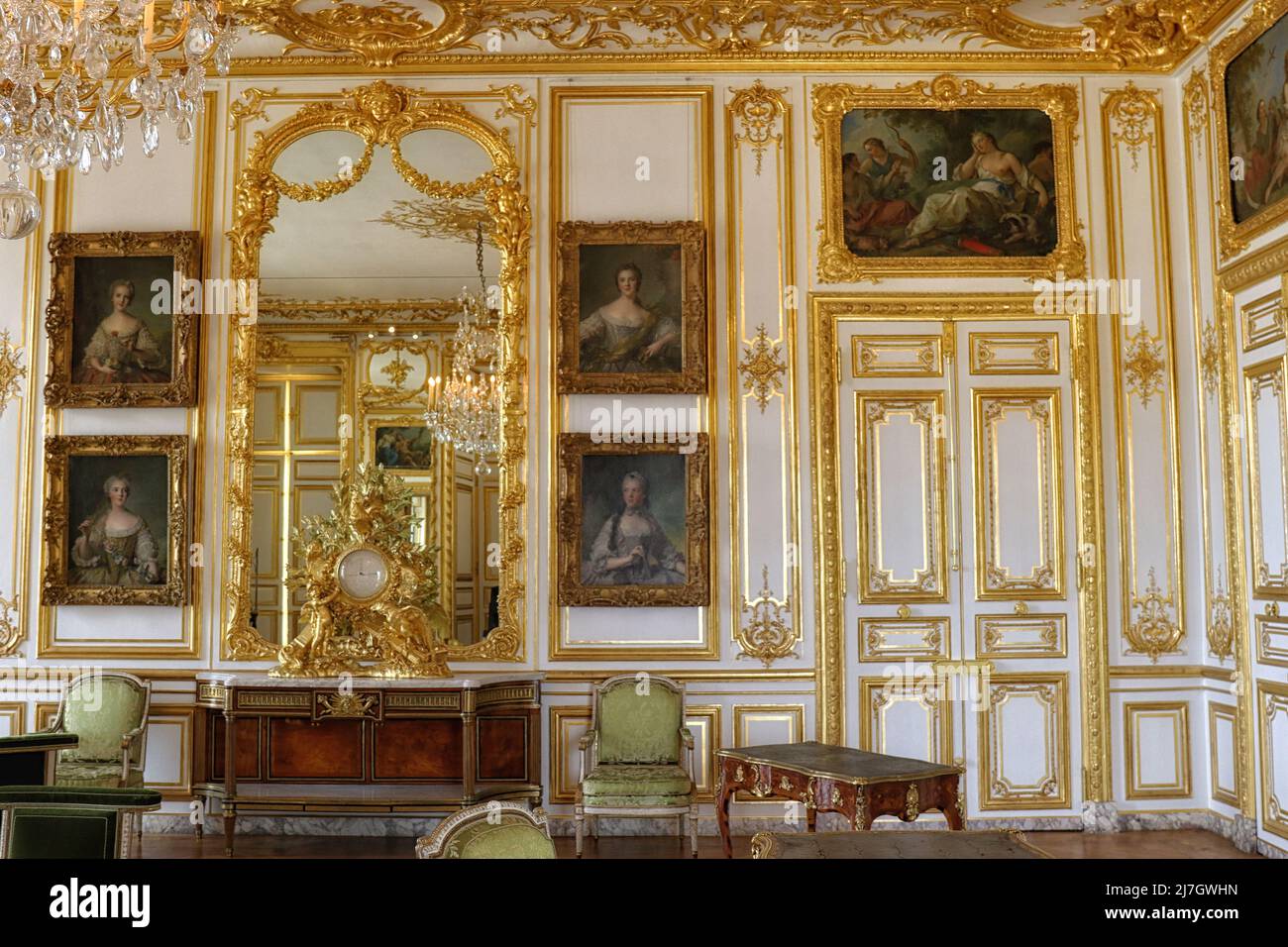 Versailles palace paris france hi-res stock photography and images - Alamy