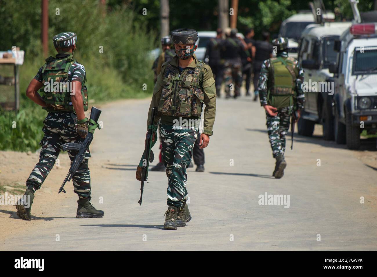 Srinagar, India. 08th May, 2022. Indian paramilitary troopers stand ...
