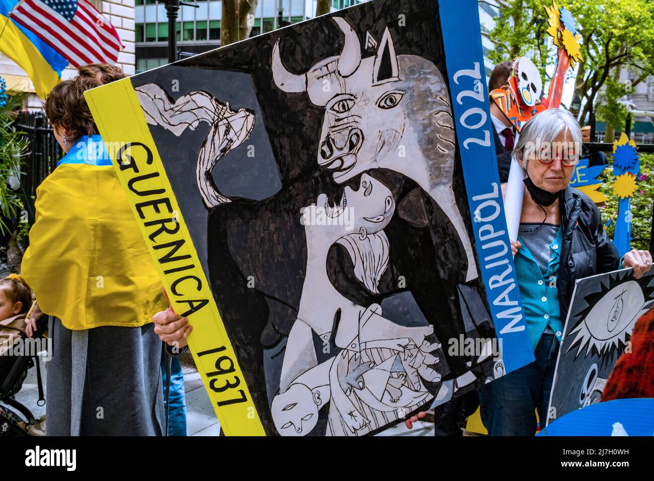 May 8, 2022: Never Again Rally for Ukraine celebrating Victory In ...