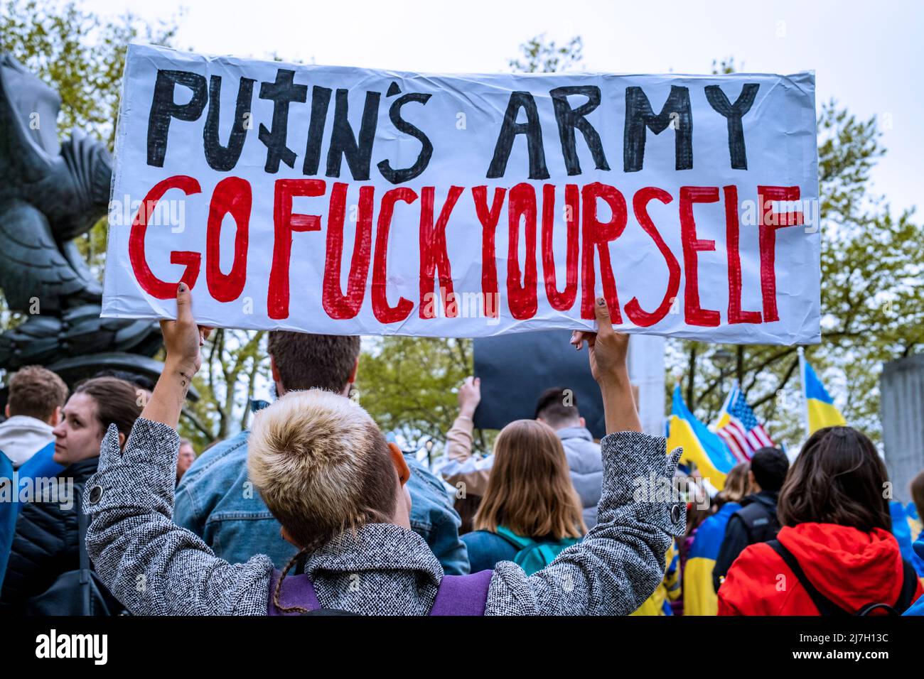 New York, New York, USA. 8th May, 2022. Never Again Rally for Ukraine ...