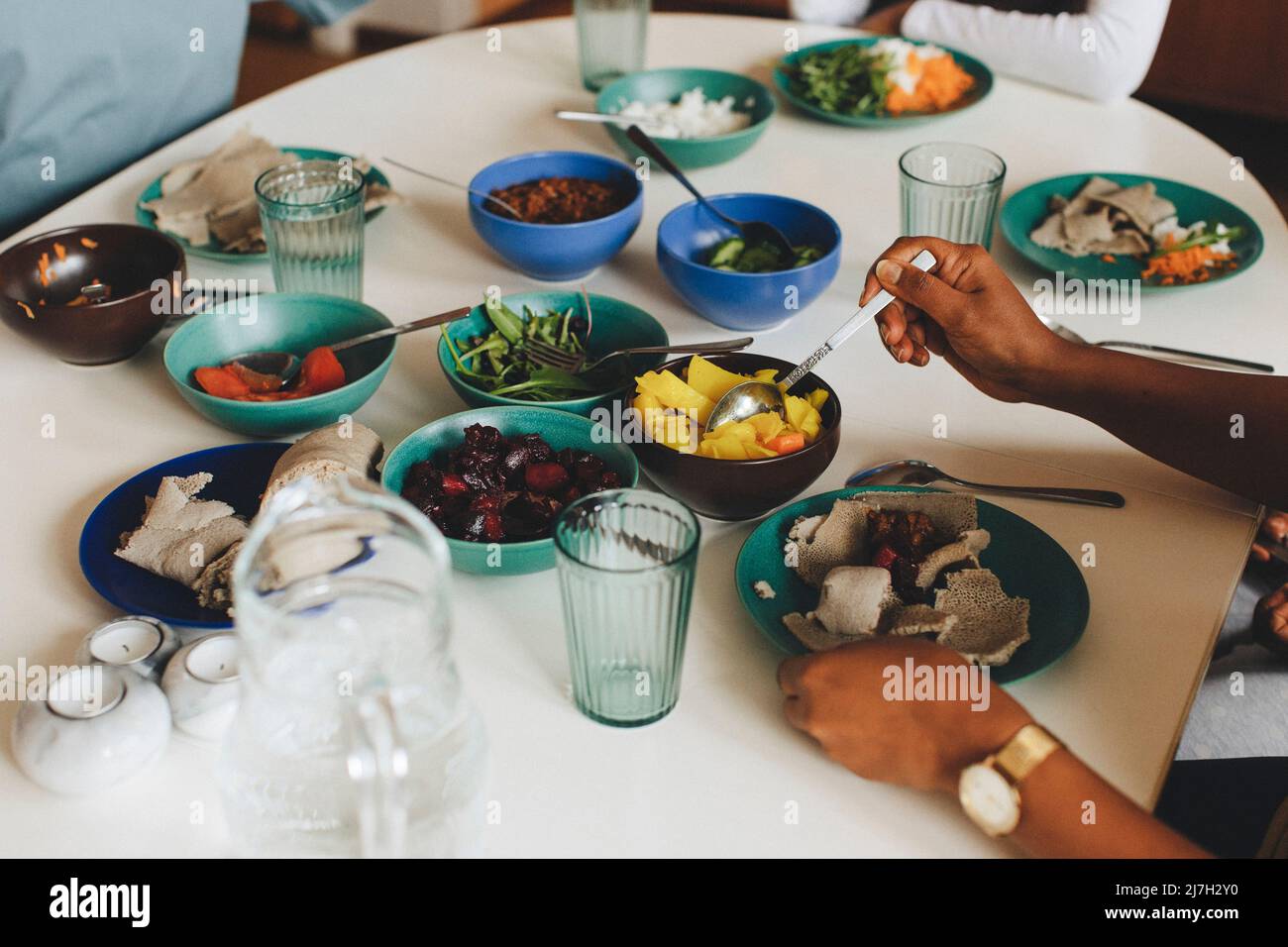 Hand held food bowl hi-res stock photography and images - Alamy