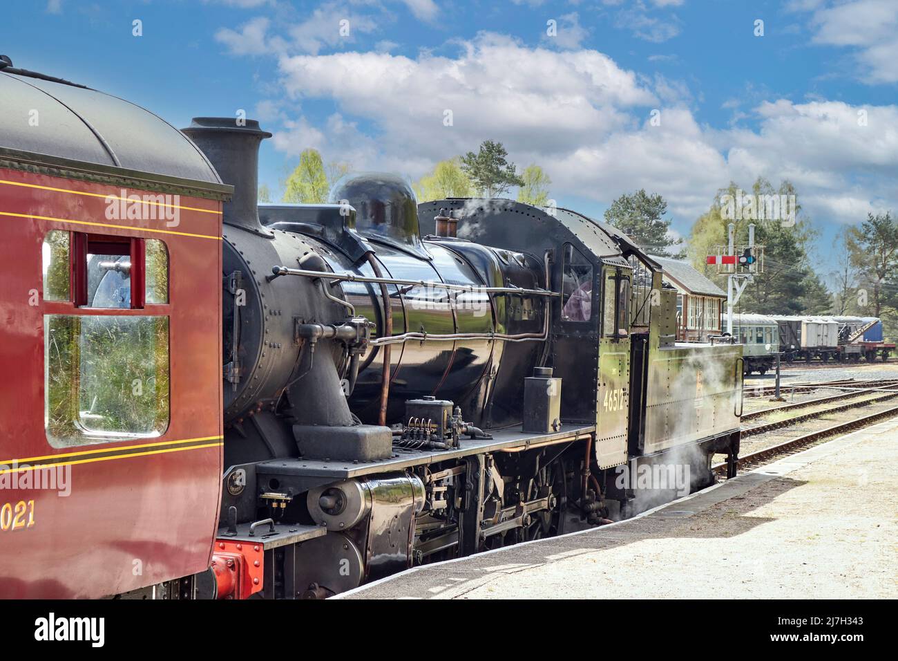 STRATHSPEY RAILWAY BOAT OF GARTEN STATION SCOTLAND THE STEAM TRAIN ...