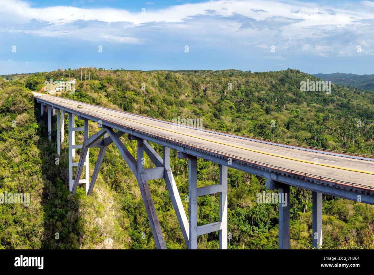 Bridge cuba hi-res stock photography and images - Alamy