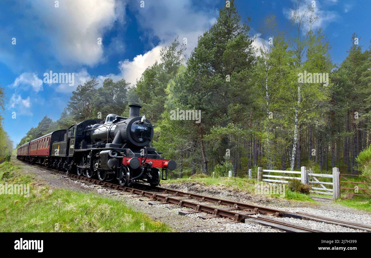 STRATHSPEY RAILWAY BOAT OF GARTEN STATION SCOTLAND THE STEAM TRAIN IN ...