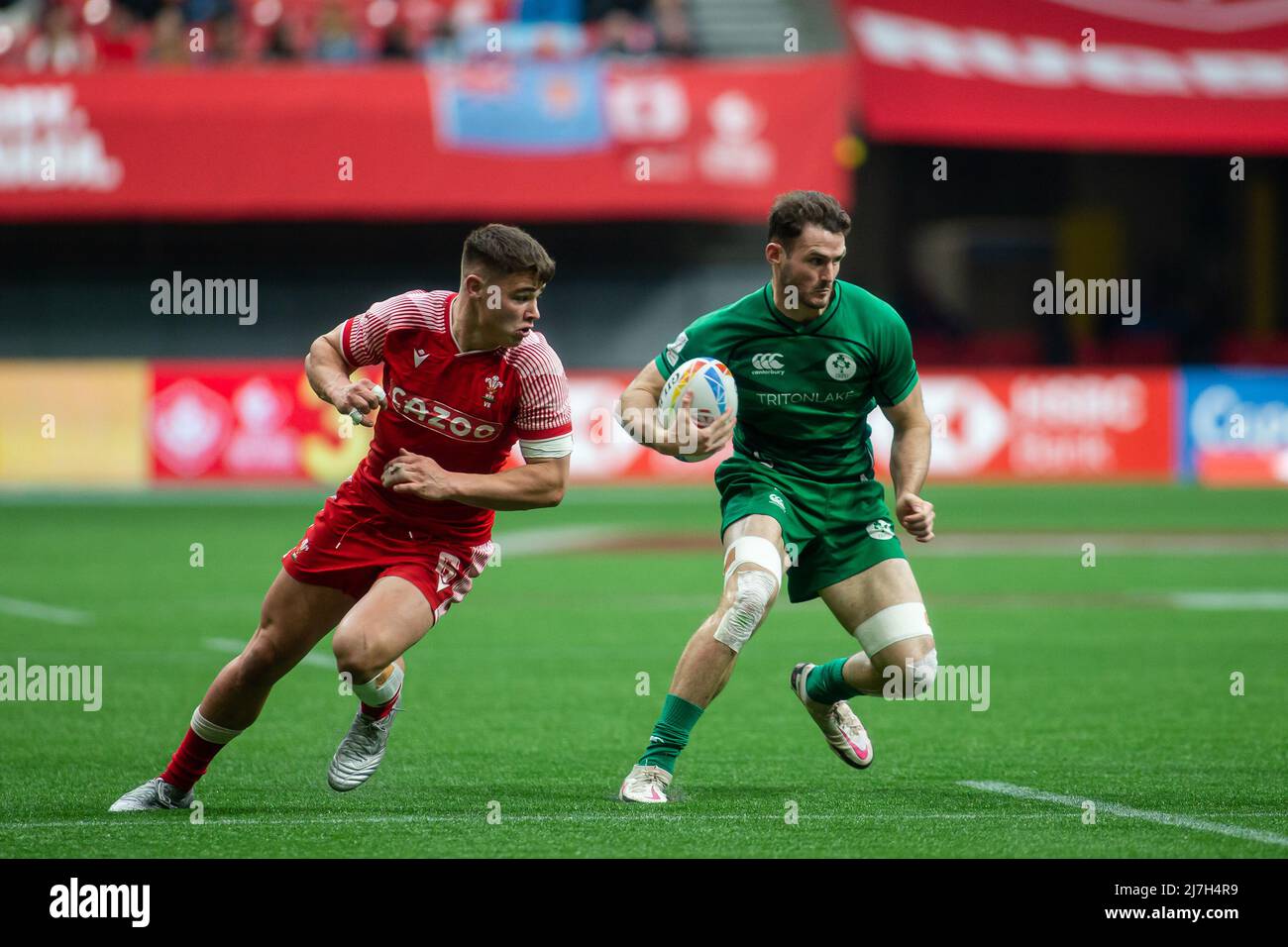 Vancouver Canada April 17 2022 Jack Kelly Right Of Team Ireland