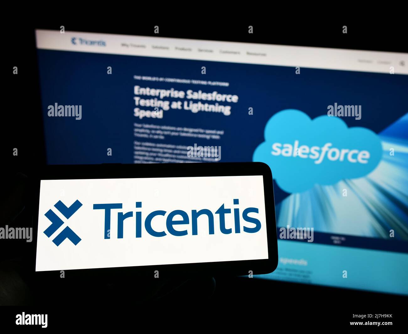 Software testing background hi-res stock photography and images - Alamy
