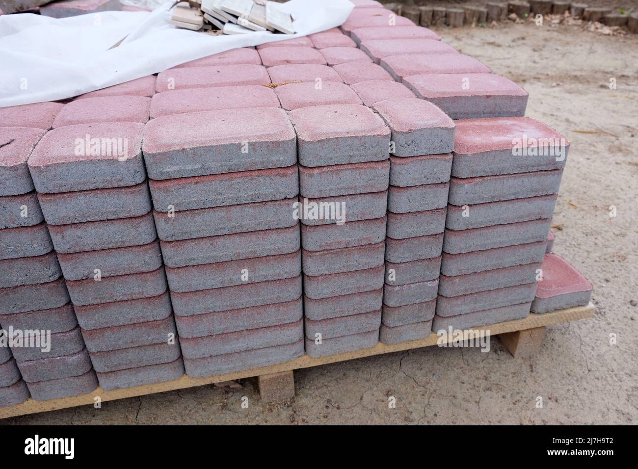 Pink covered tiles hi-res stock photography and images - Alamy