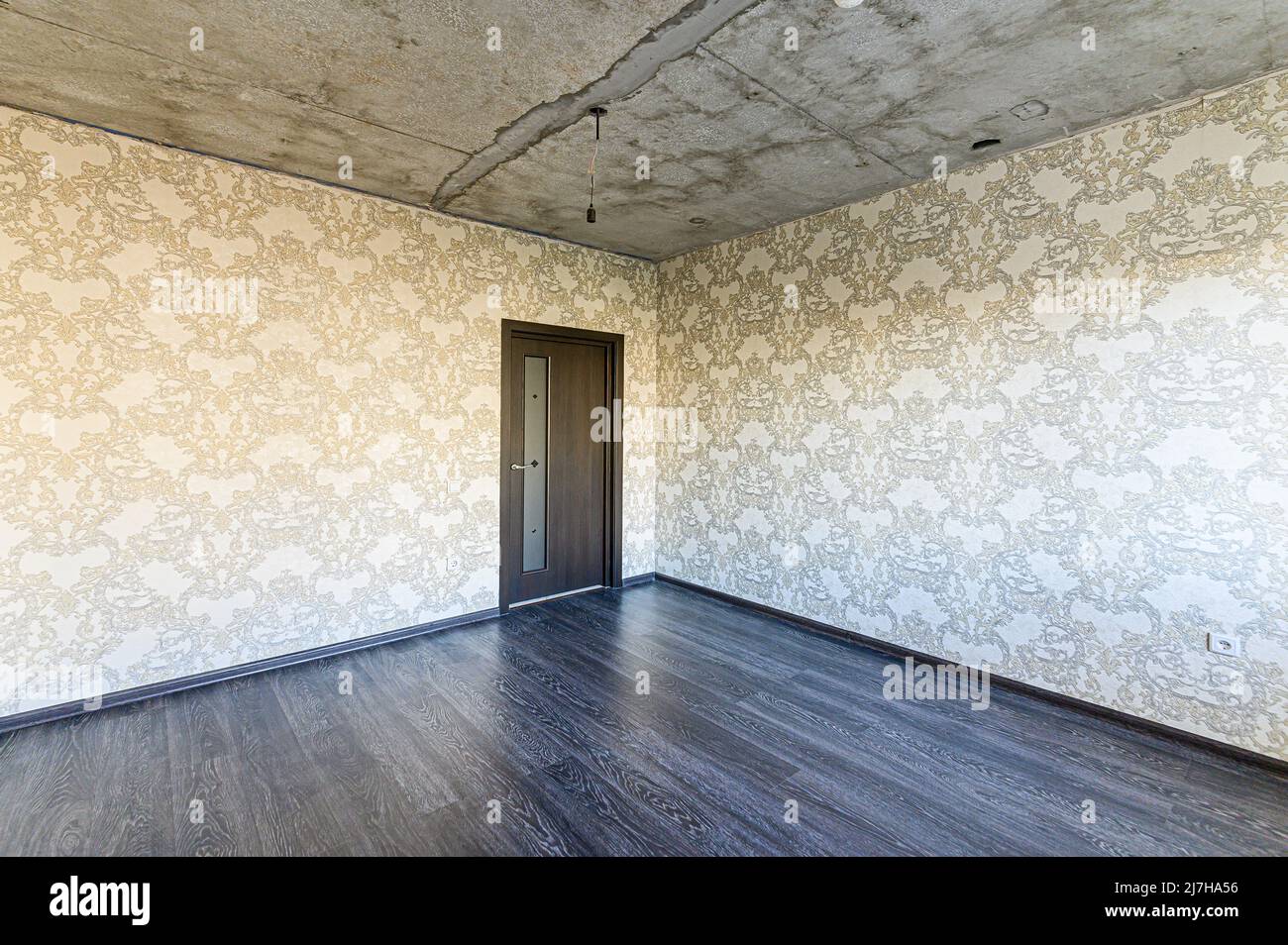 Russia, Moscow- May 21, 2020: interior apartment empty room with ...