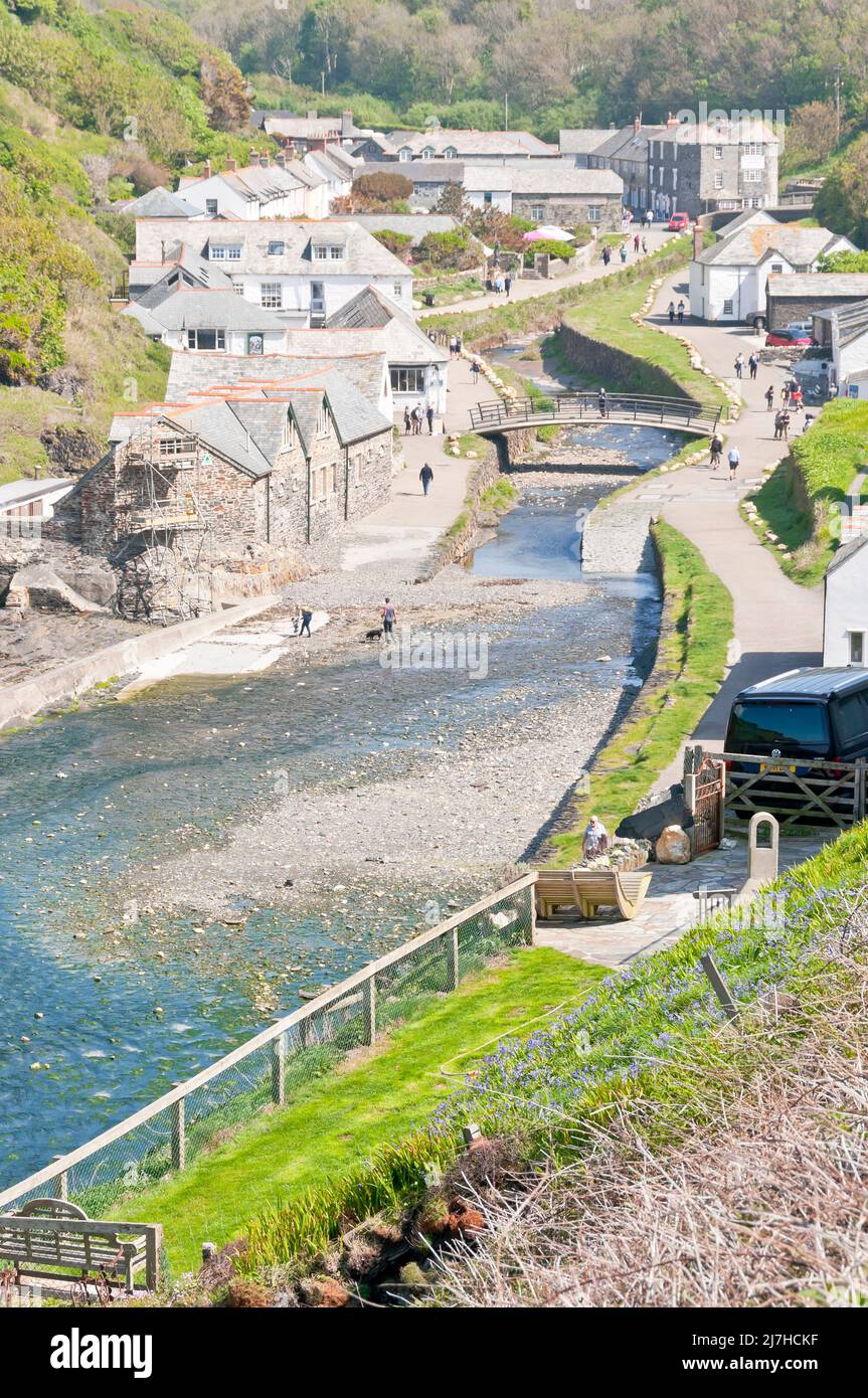 Visit boscastle hi-res stock photography and images - Alamy