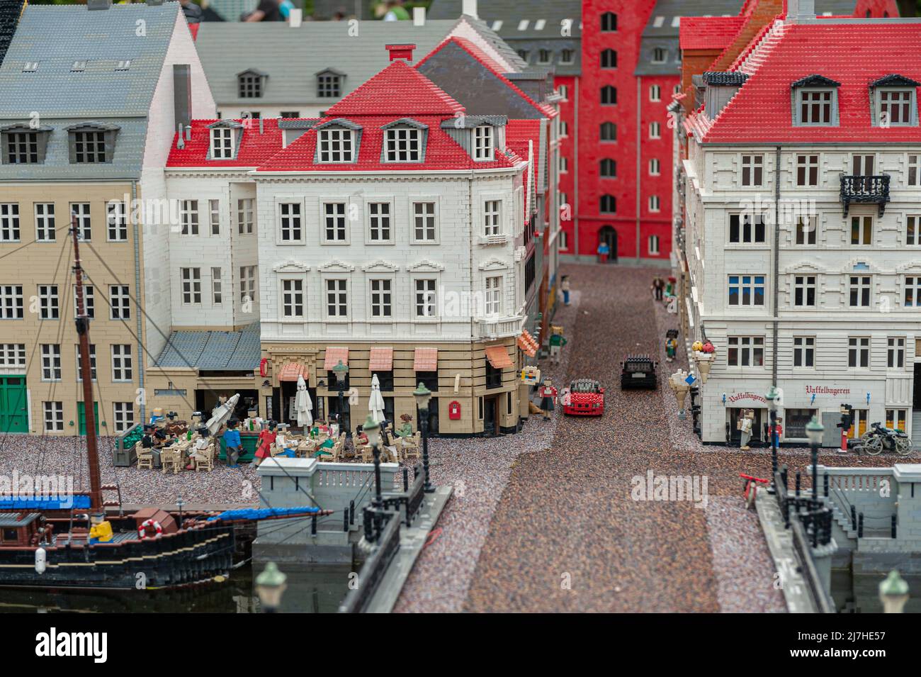 Lego model of a city at Legoland Billund Stock Photo - Alamy