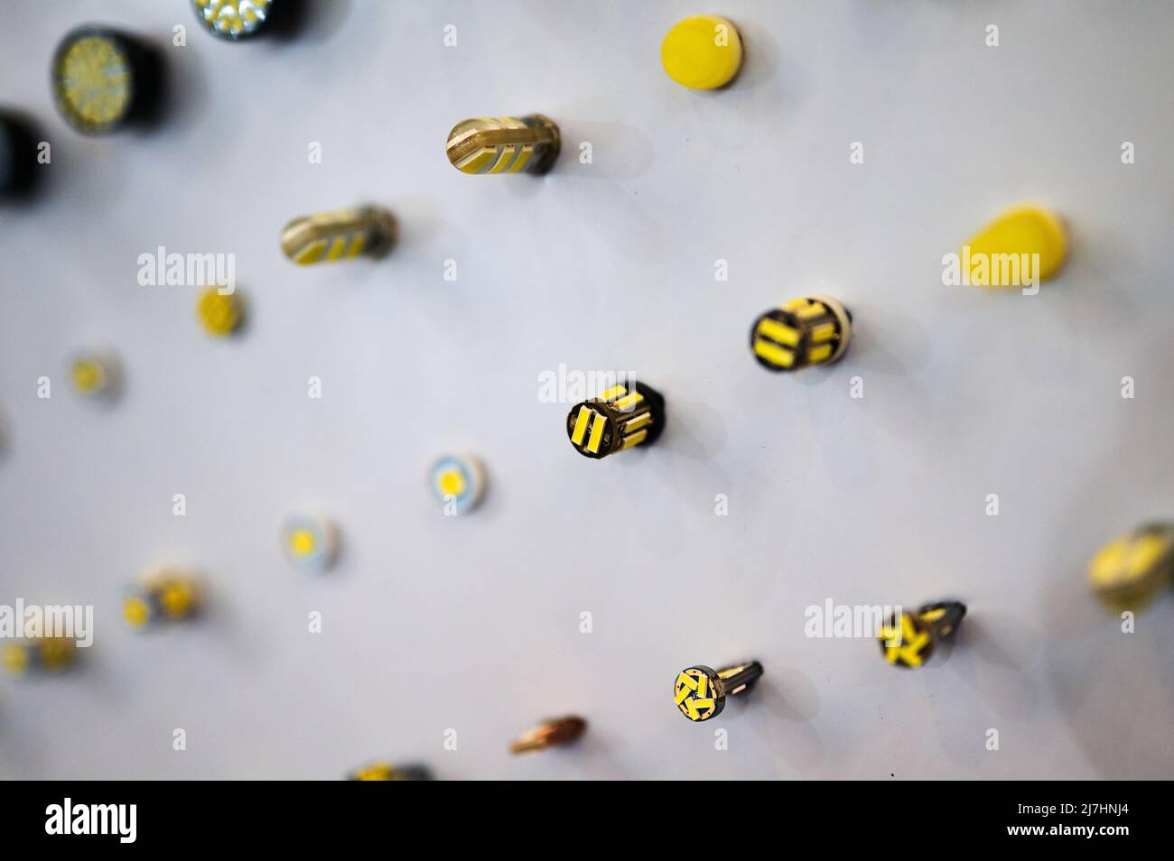 Car electrical component auto hi-res stock photography and images - Alamy