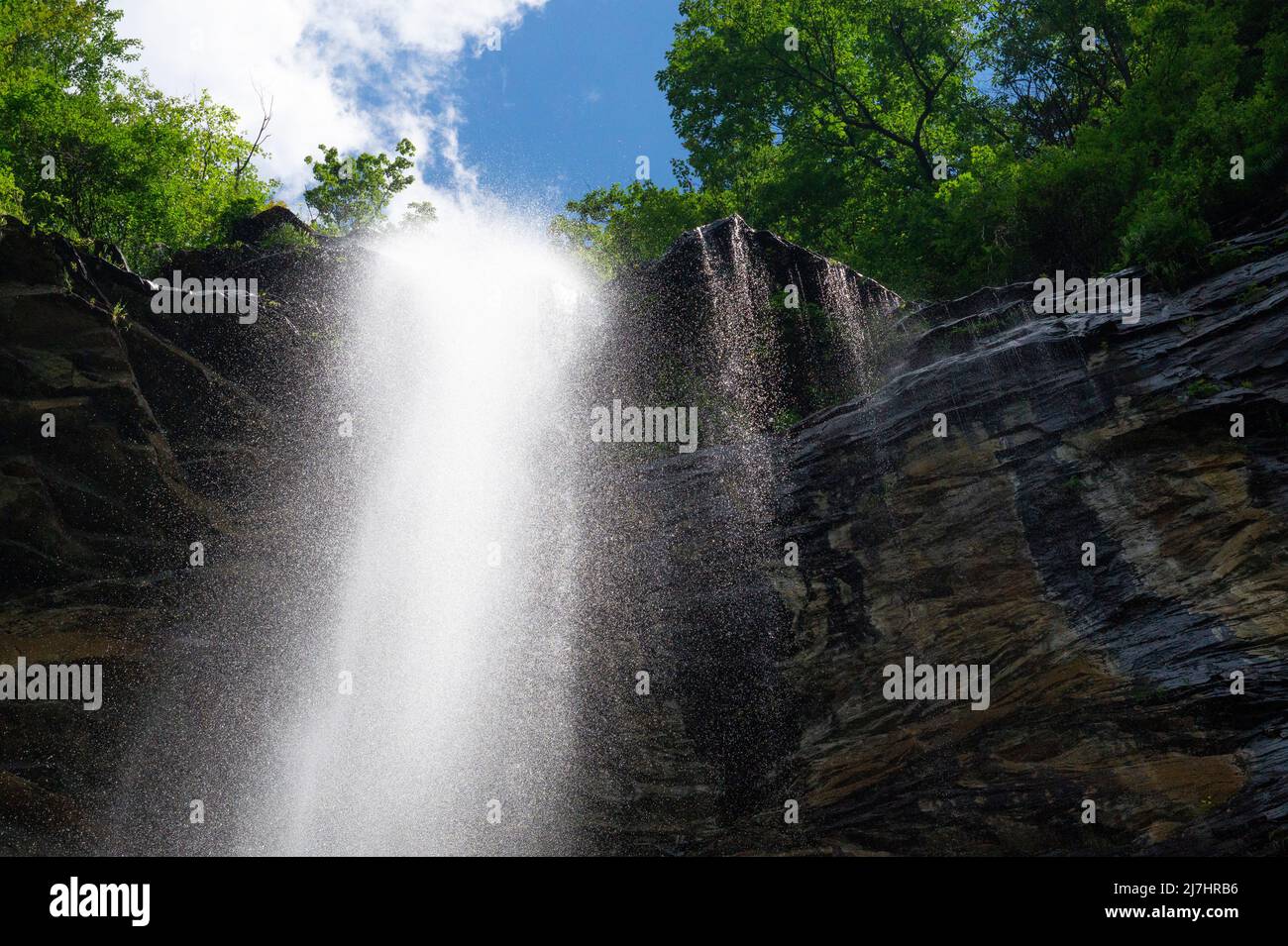 Sheer rock face waterfall hi-res stock photography and images - Alamy