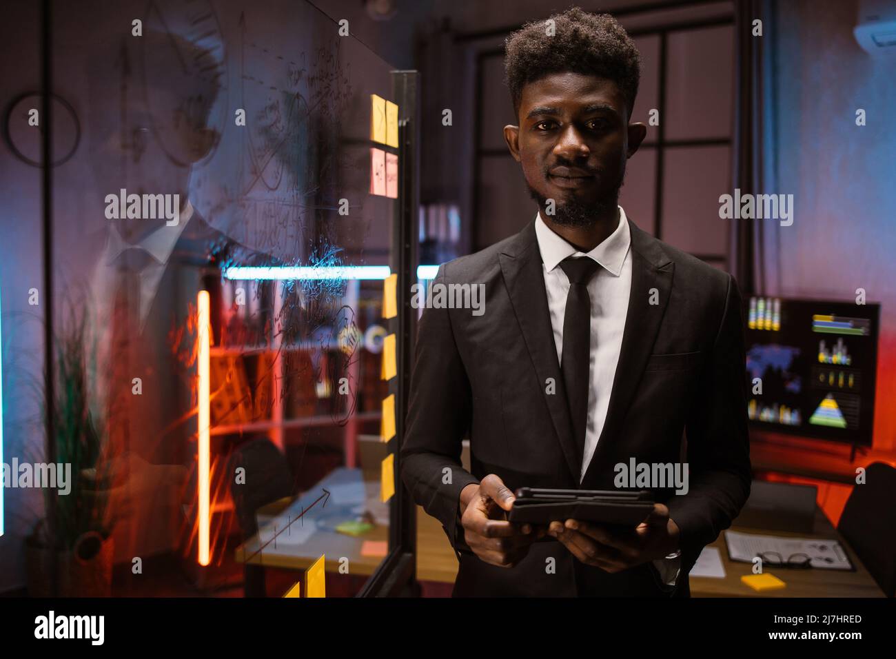 Agile methodology, business concept. Portrait of young handsome smart ...