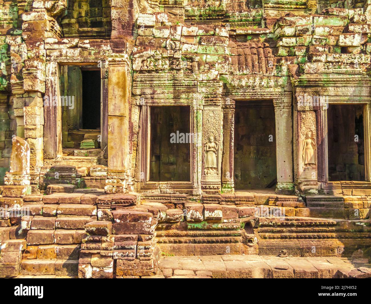 Detail of the Bayon ruins at the Angkor Wat temple complex, Cambodia ...