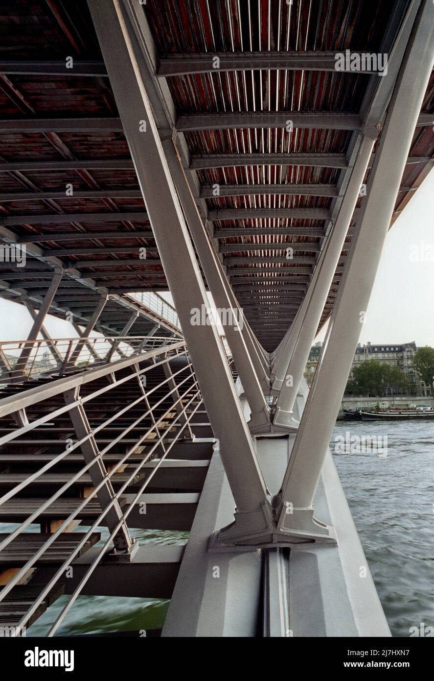 Passerell hi-res stock photography and images - Alamy