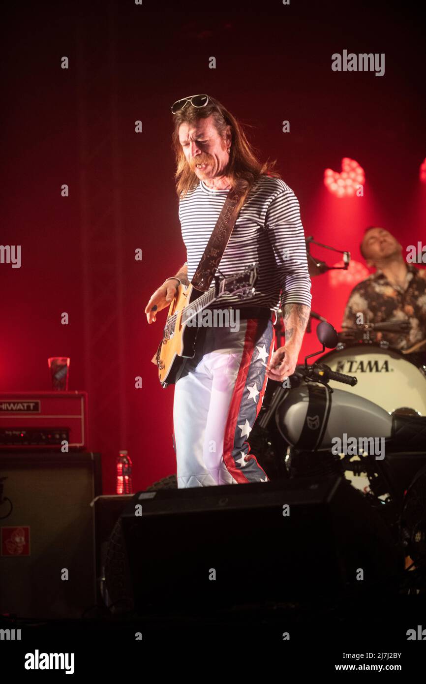 Eagles Of Death Metal perform the only UK show at the Teddy Rocks 2022 ...
