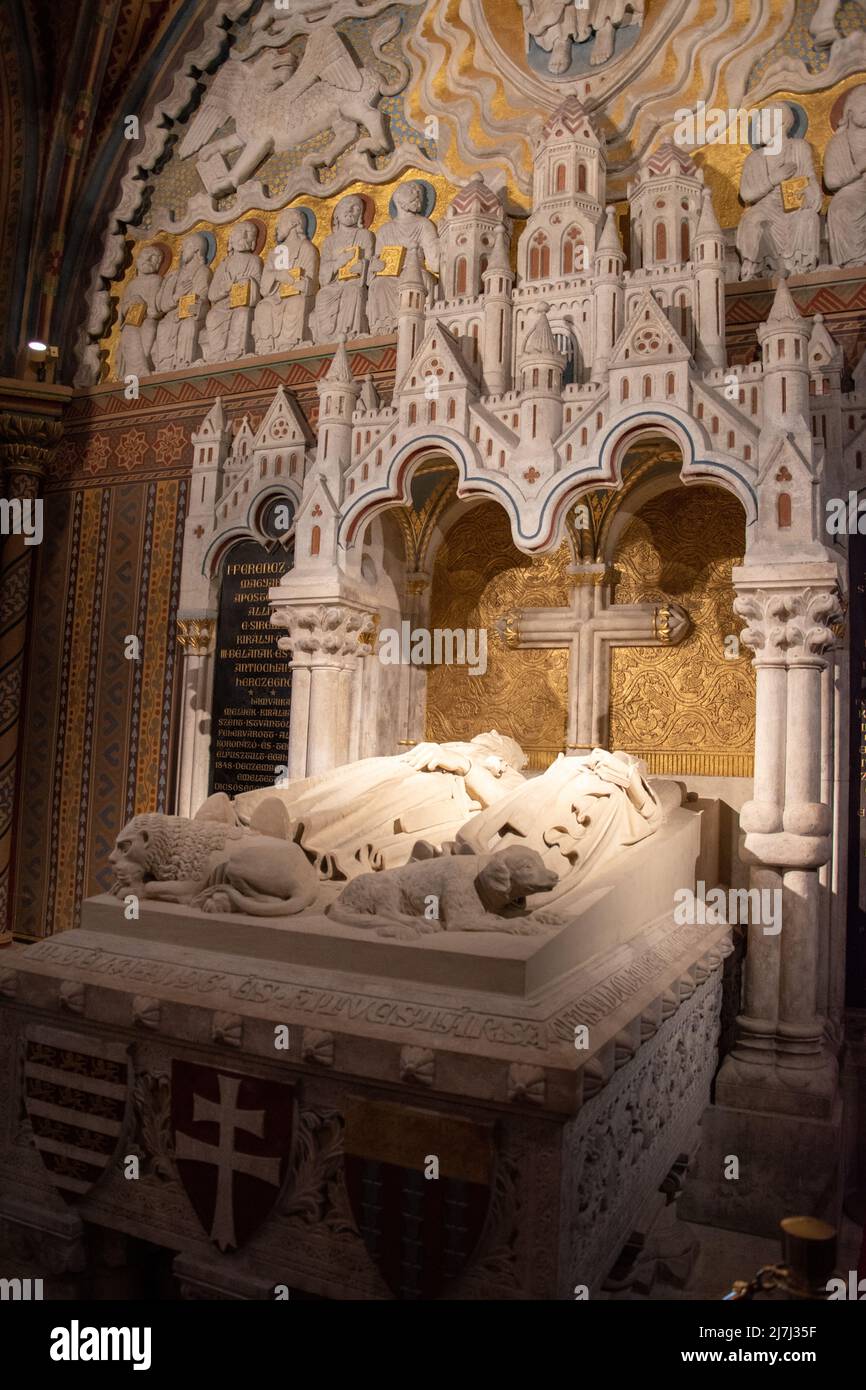 Medieval crypt of King Bela III & wife Agnes inside Matthias Church in Budapest, Hungary Stock ...