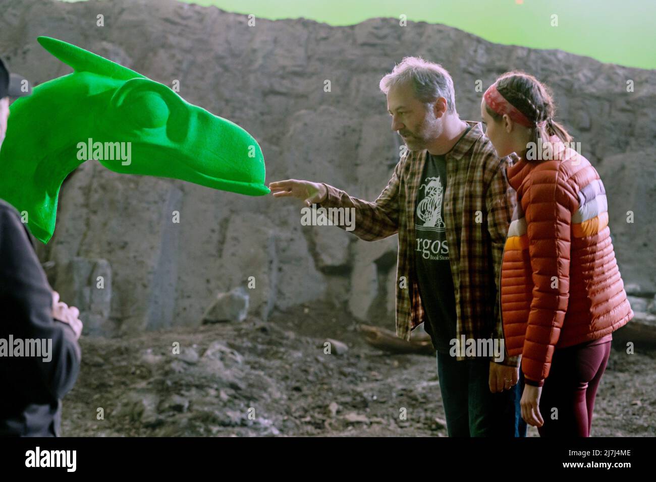 THE BUBBLE, from left: director Judd Apatow, Iris Apatow, on set, 2022 ...