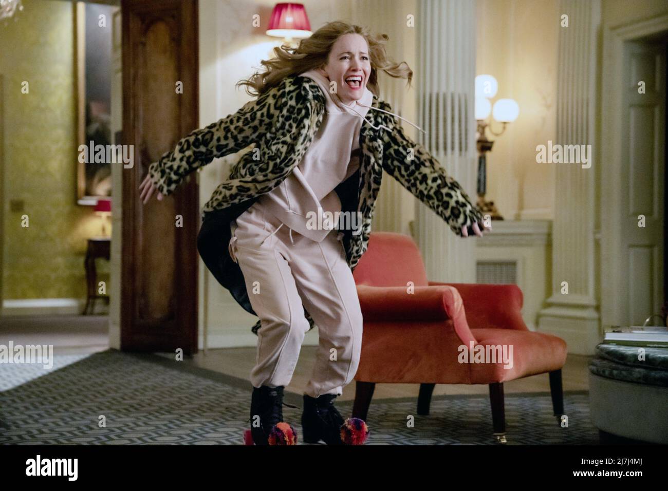 THE BUBBLE, Leslie Mann, 2022. ph: Laura Radford / © Netflix / Courtesy ...