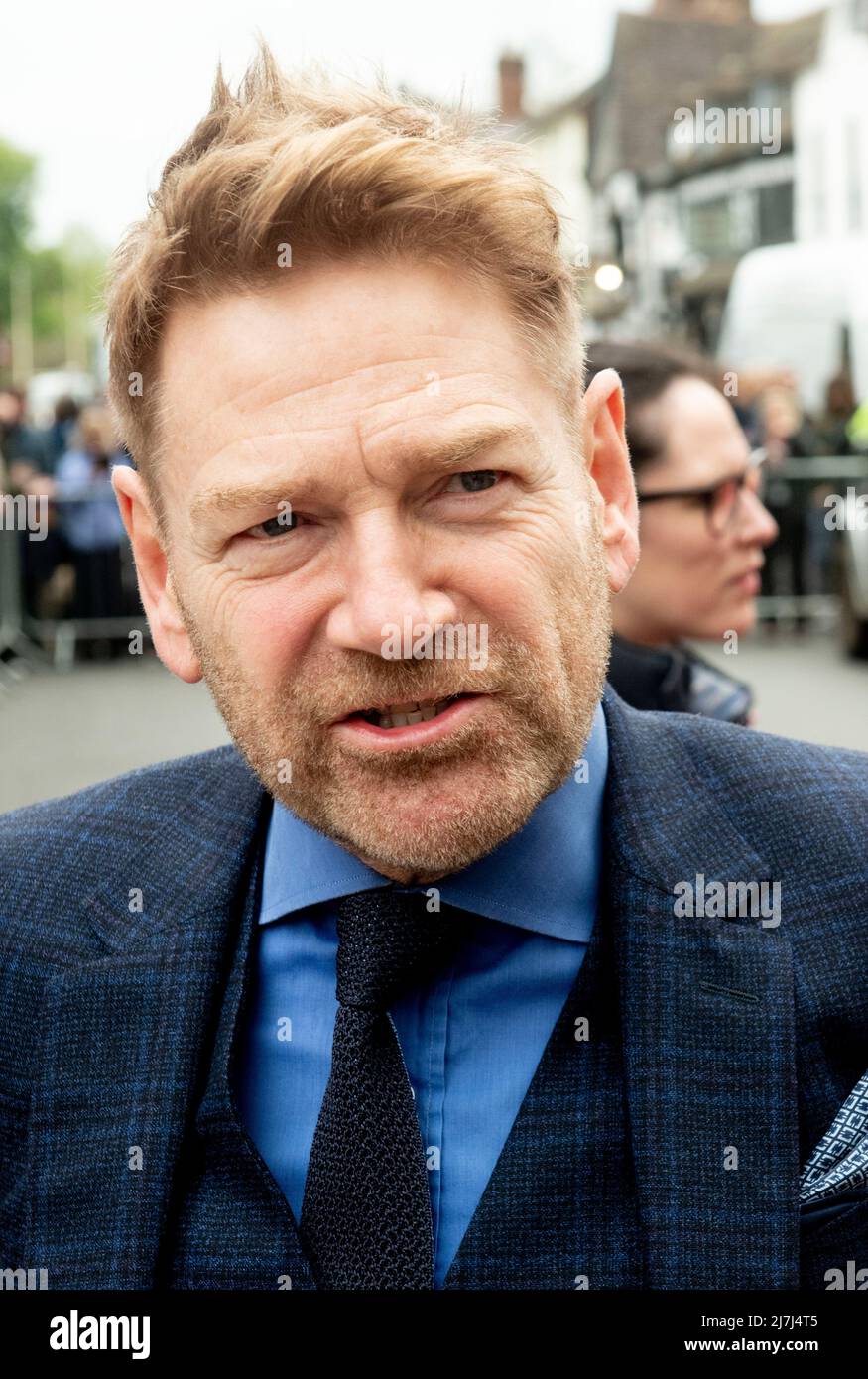 Dame Judi Dench and Sir Kenneth Branagh unveil the town’s restored 18th ...