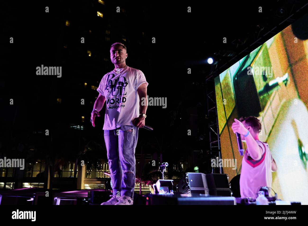 David guetta set hi-res stock photography and images - Alamy