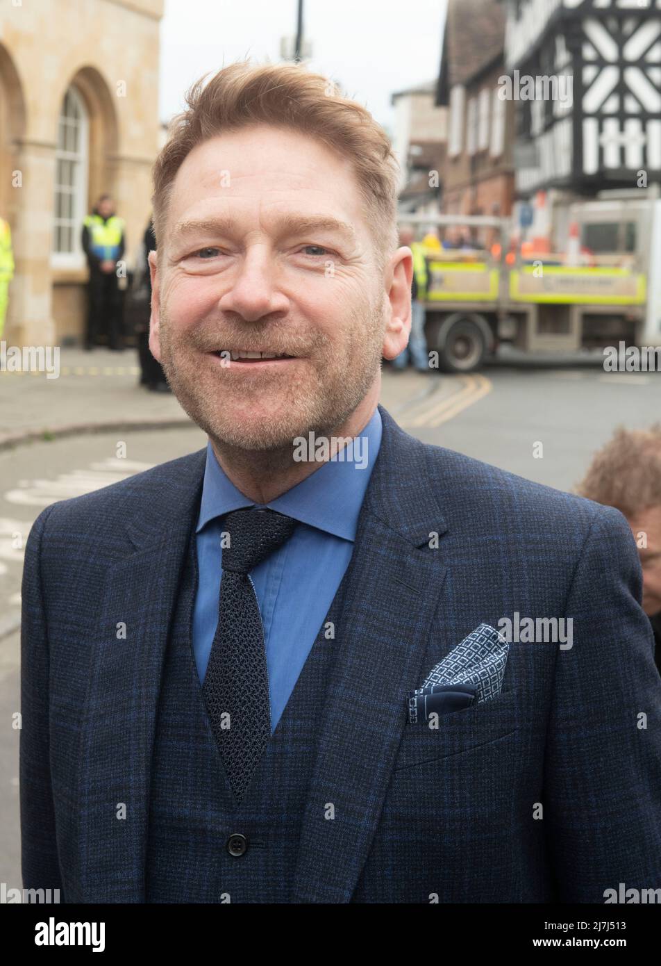 Dame Judi Dench and Sir Kenneth Branagh unveil the town’s restored 18th ...