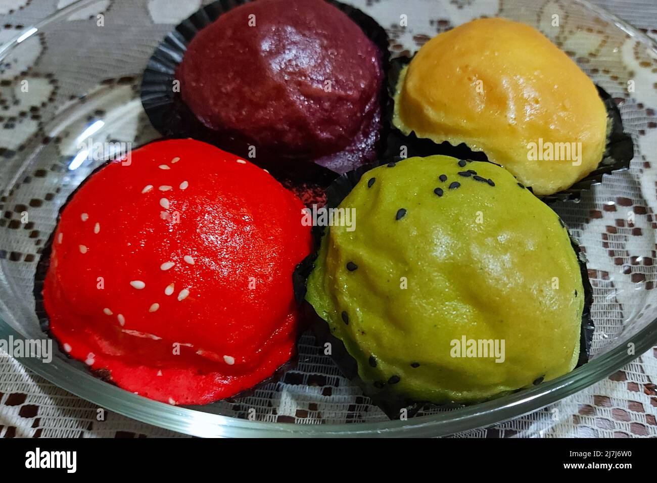 Roti warna hi-res stock photography and images - Alamy