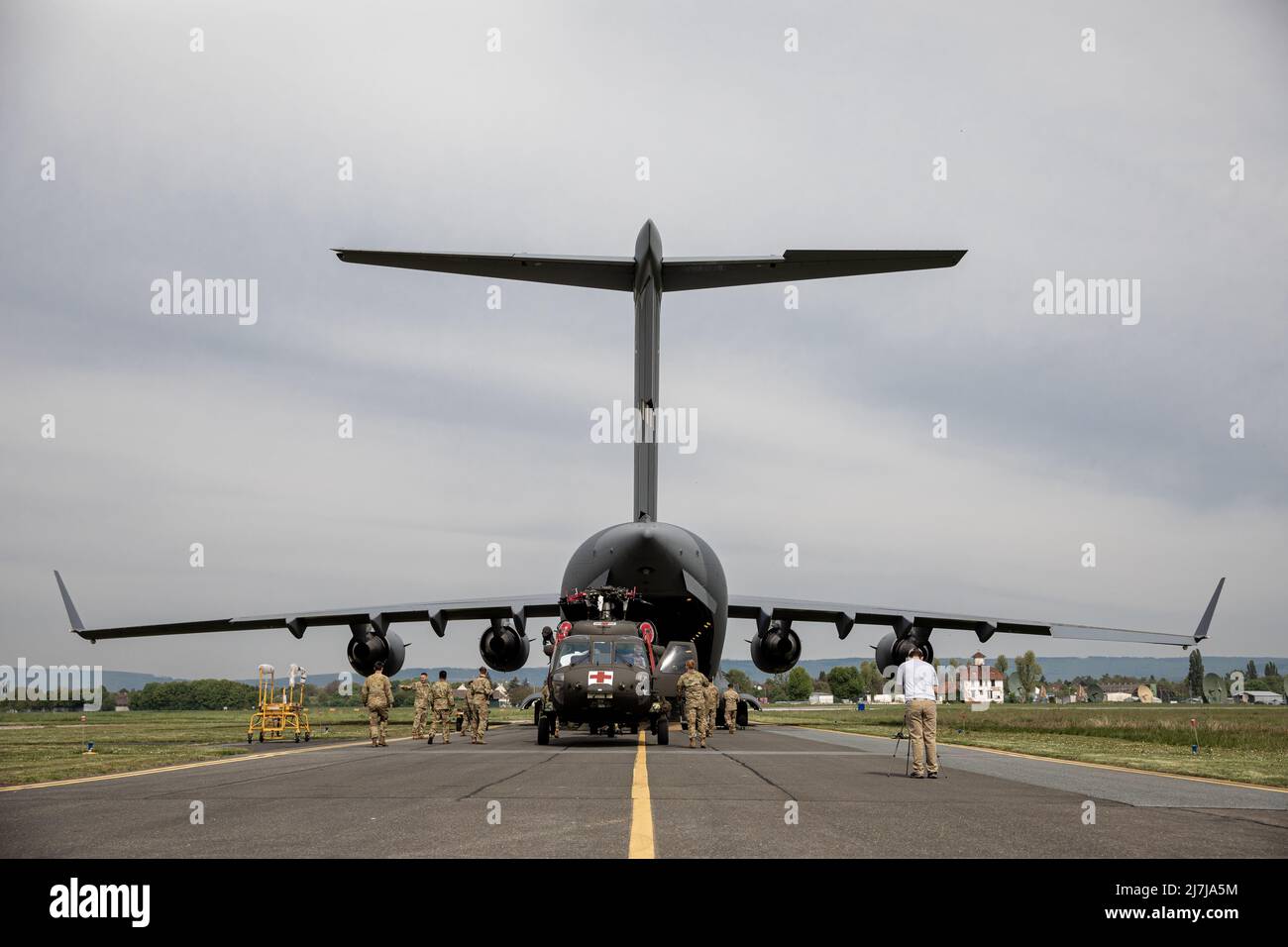 U s army medevac personnel hi-res stock photography and images - Alamy