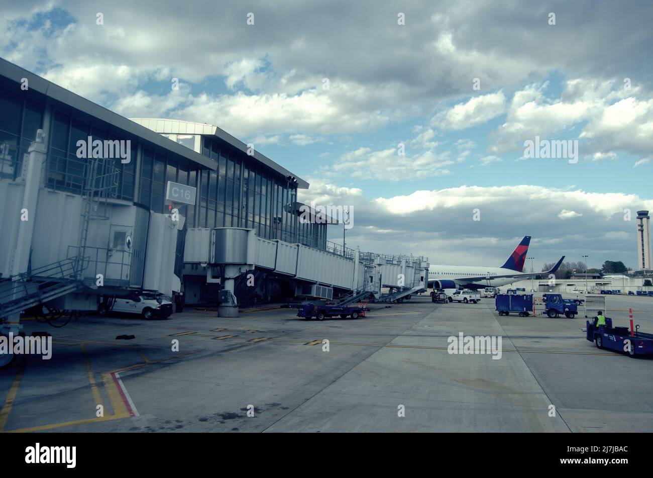 Looking out at the tarmac from the window airport seat Stock Photo - Alamy