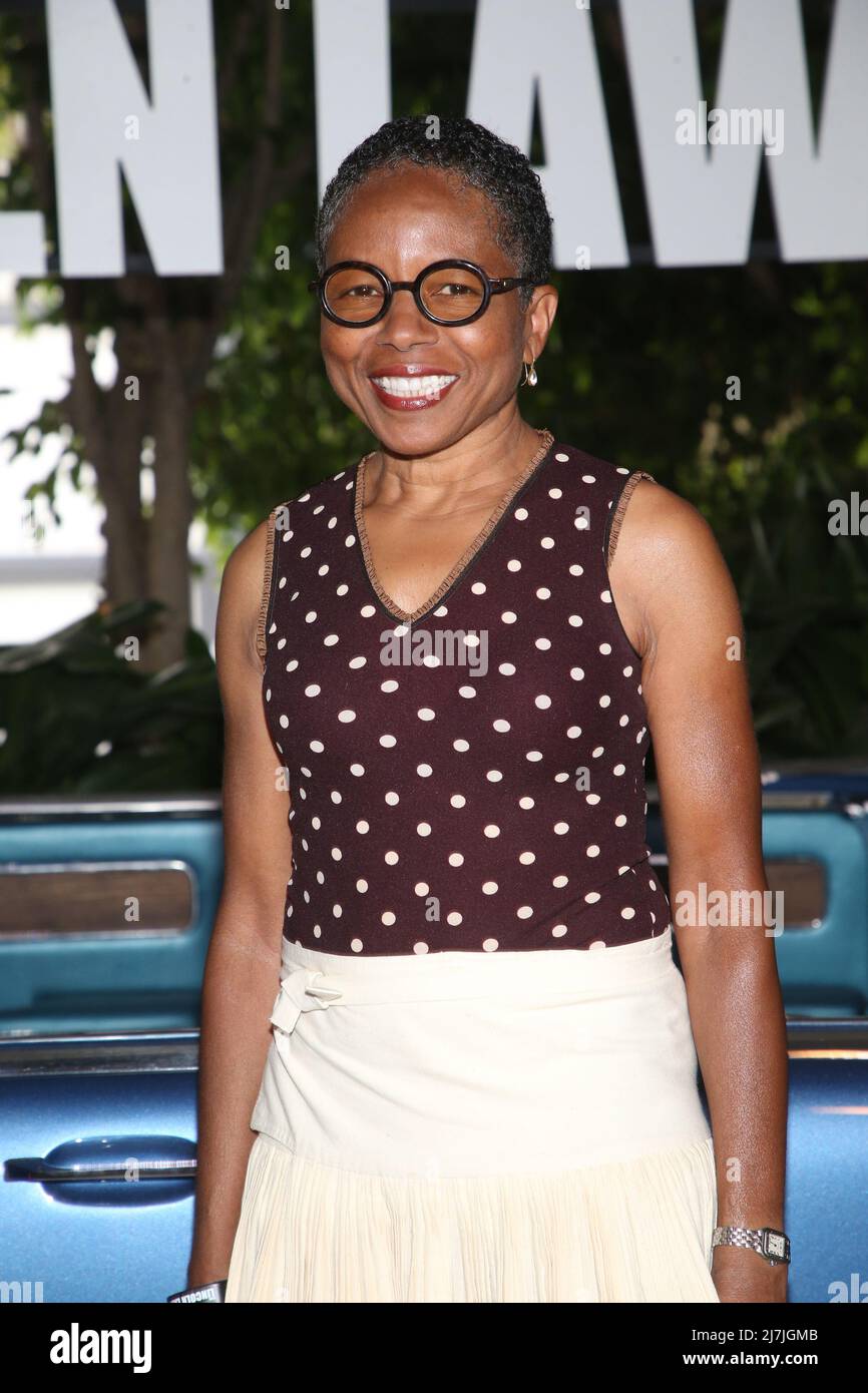 Lisa Gay Hamilton With Glasses LisaGay Hamilton