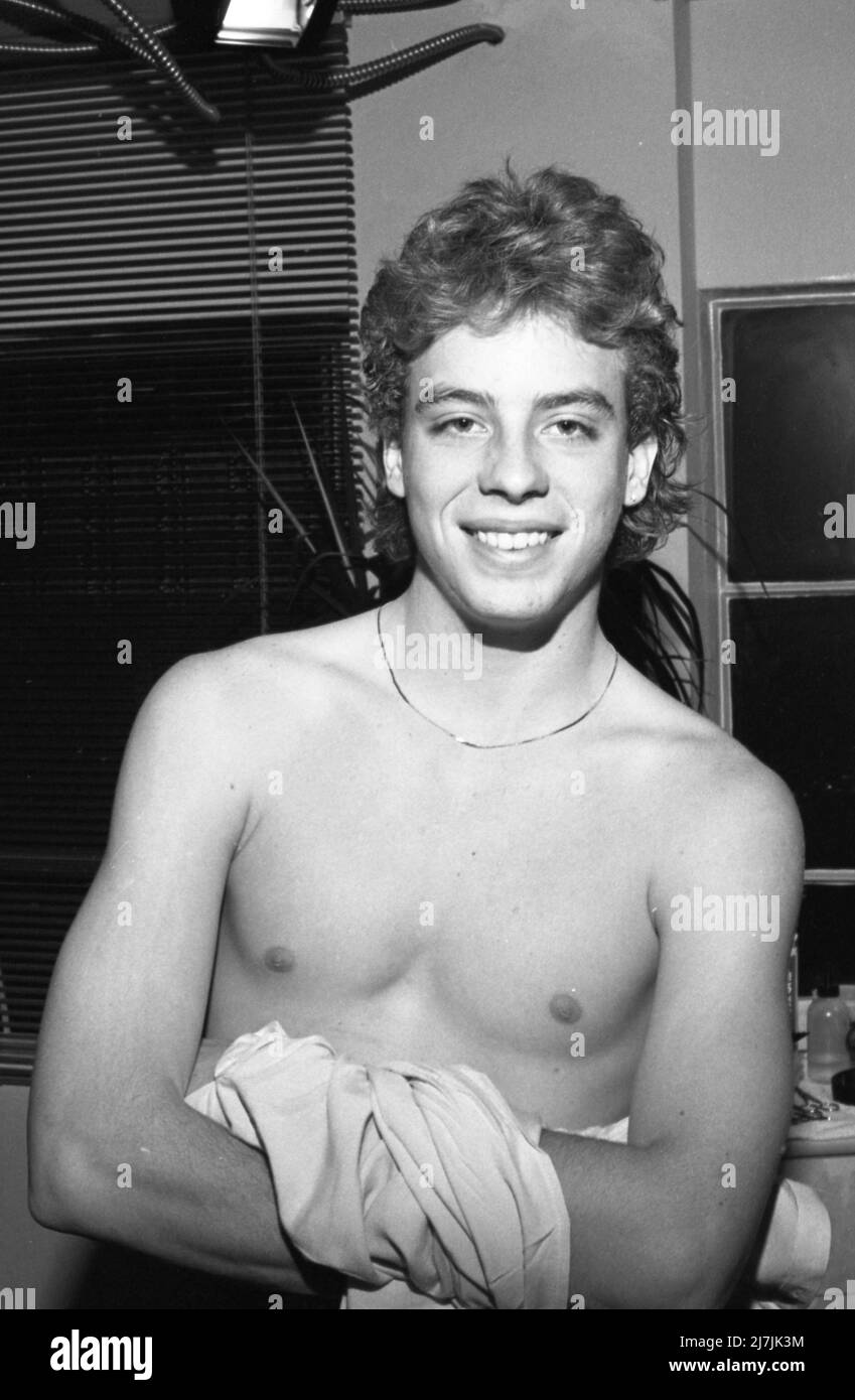 Leif Garrett gets his haircut for a film role in the movie Longshot by ...