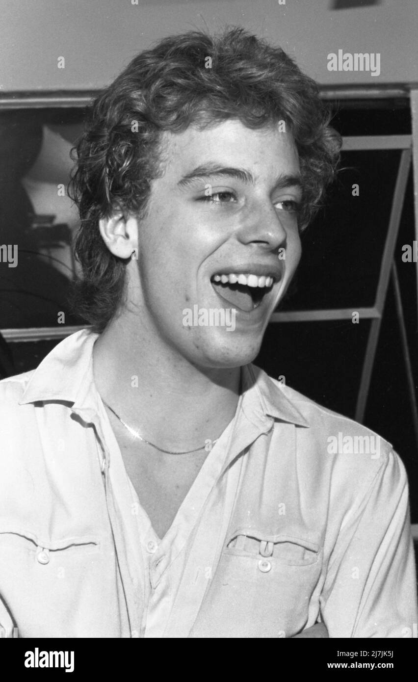 Leif Garrett gets his haircut for a film role in the movie Longshot by ...