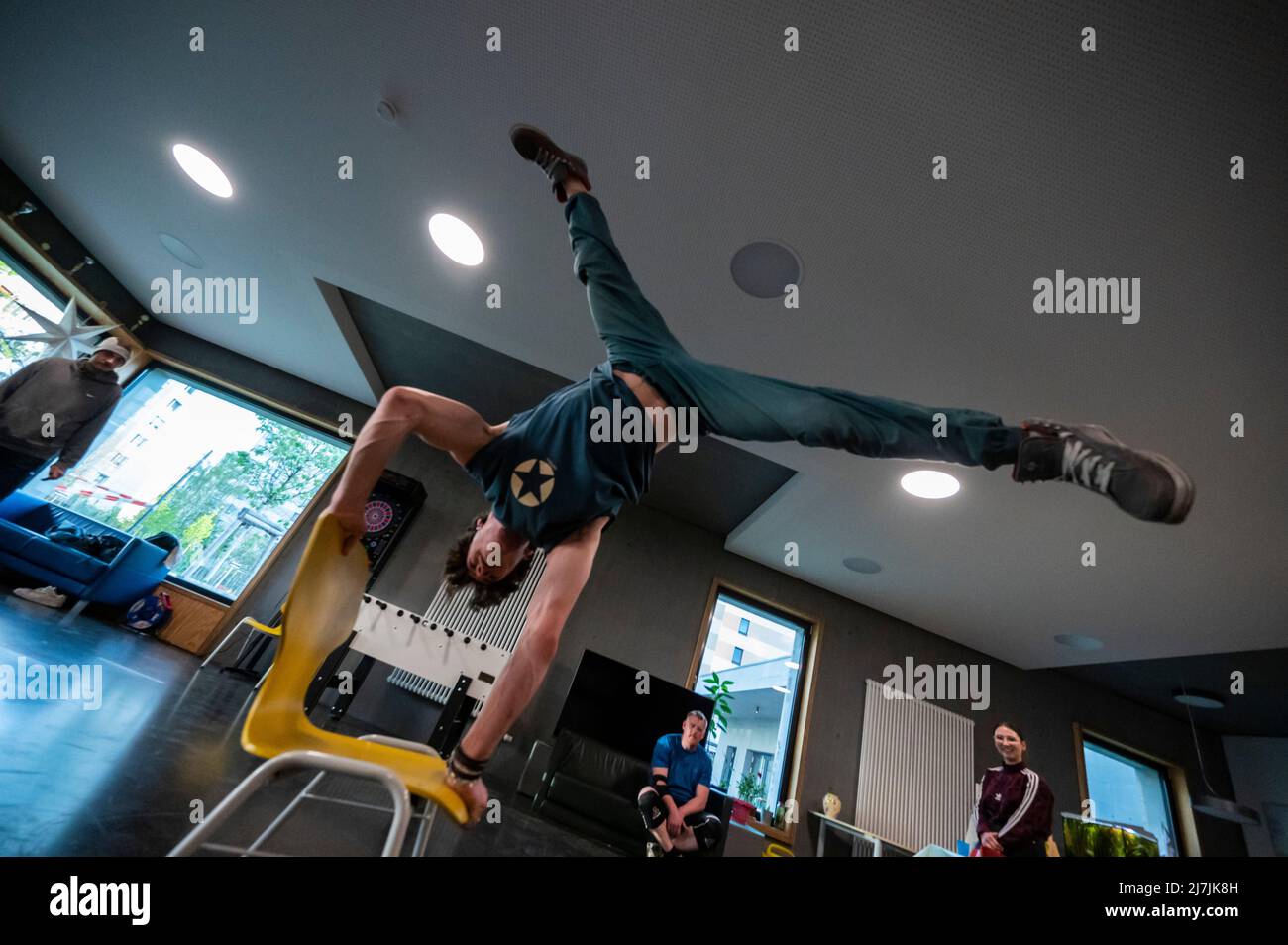 Youth olympic games breakdance hi-res stock photography and images - Alamy