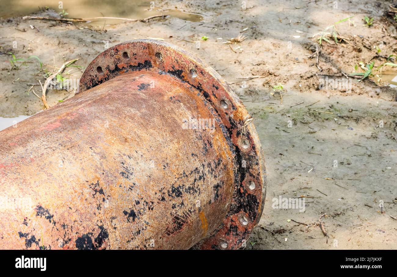 Dredging pipe hi-res stock photography and images - Alamy