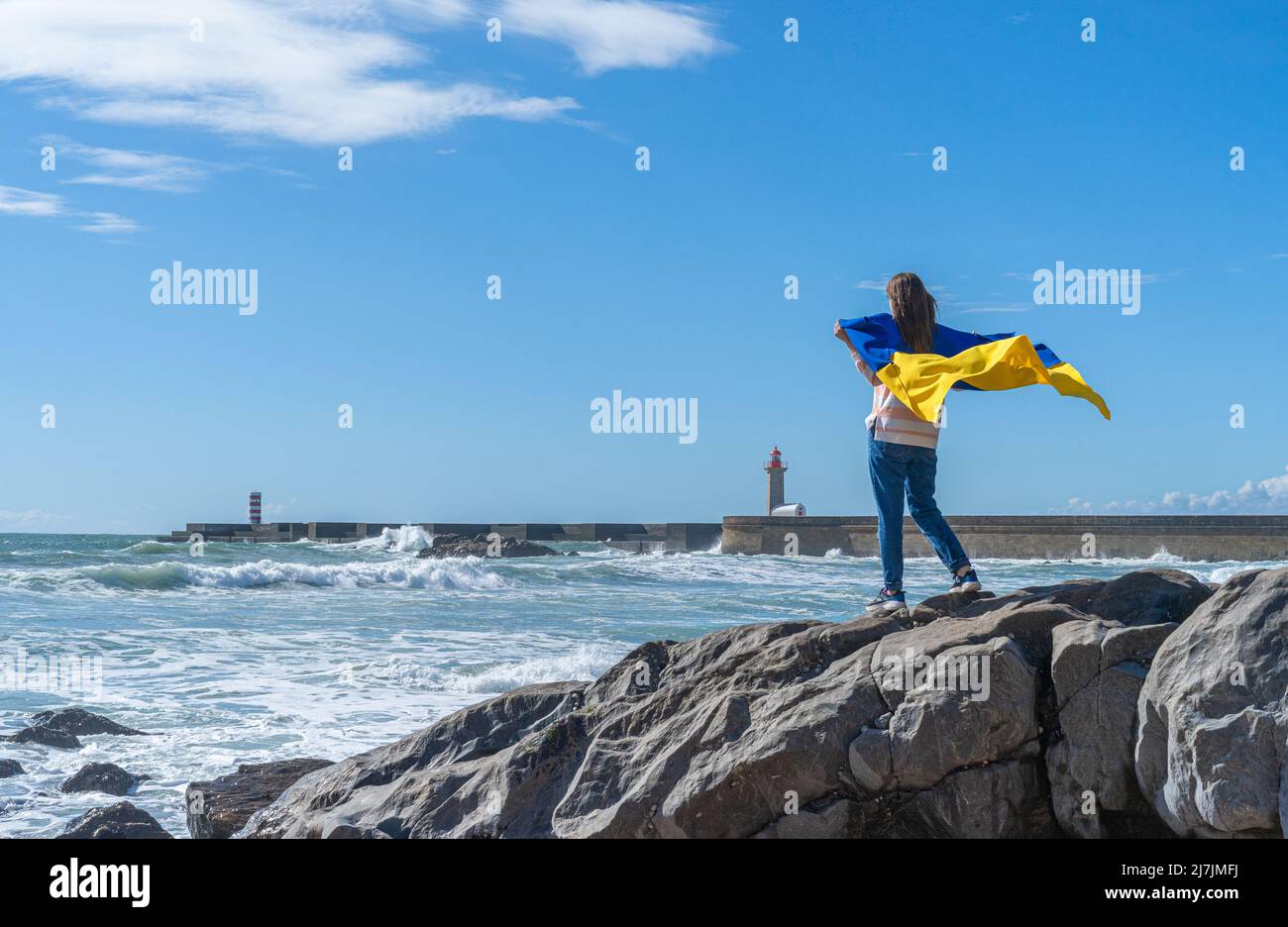 Refugee girl from ukraine hi-res stock photography and images - Alamy