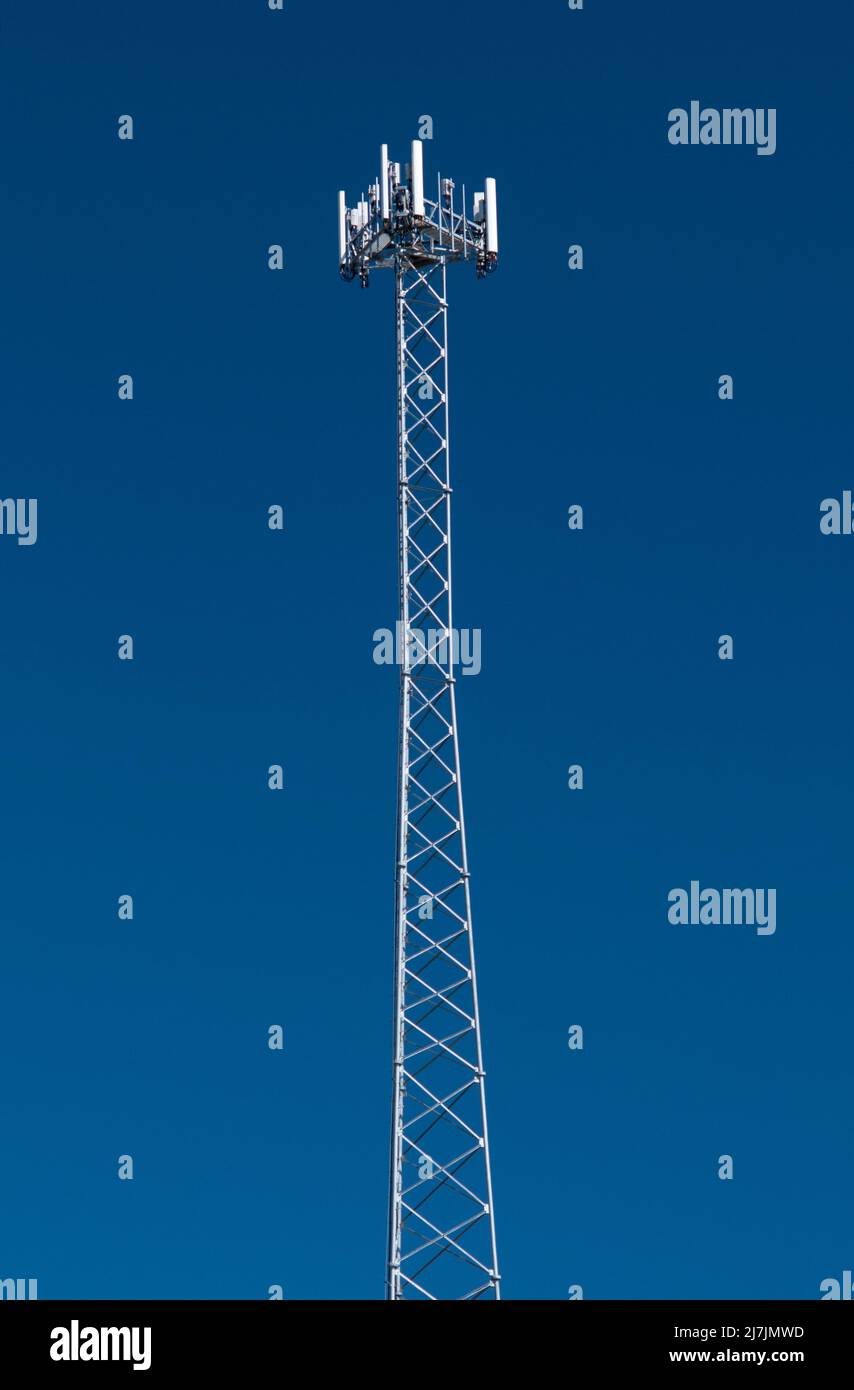 Cellular communication tower hi-res stock photography and images - Alamy
