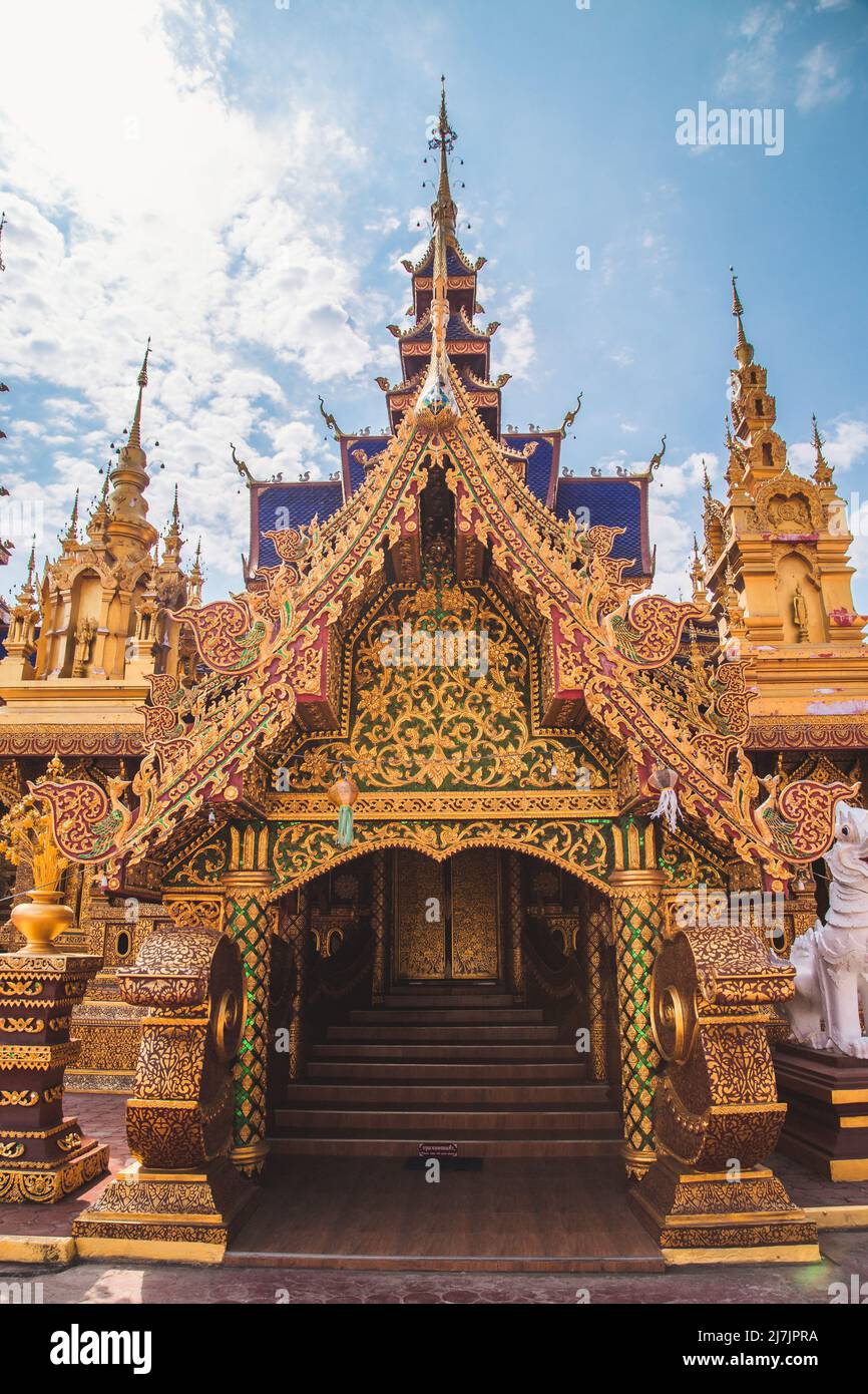 Wat phiphat mongkhon hi-res stock photography and images - Alamy
