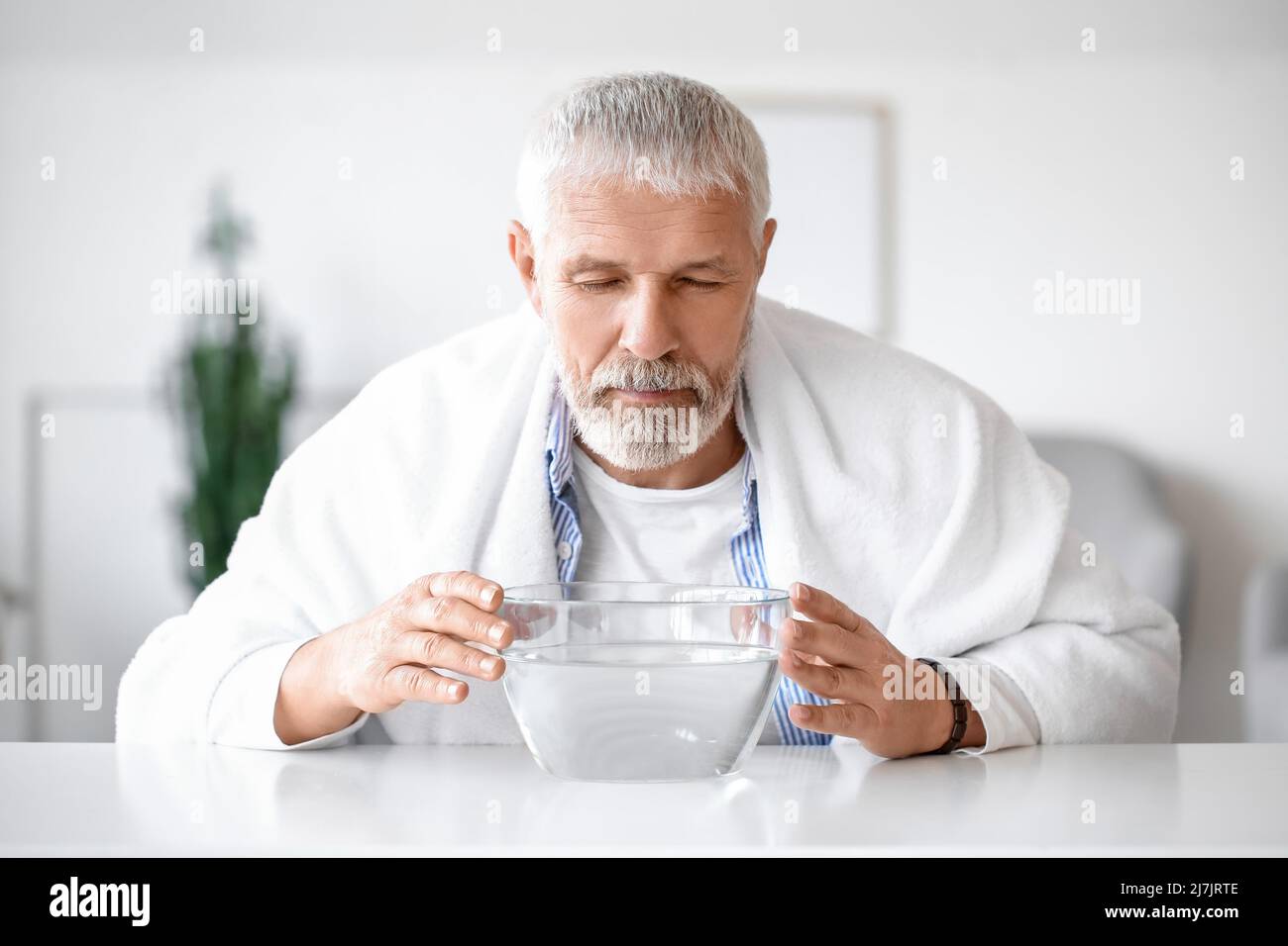 Breathing steam towel hi-res stock photography and images - Alamy