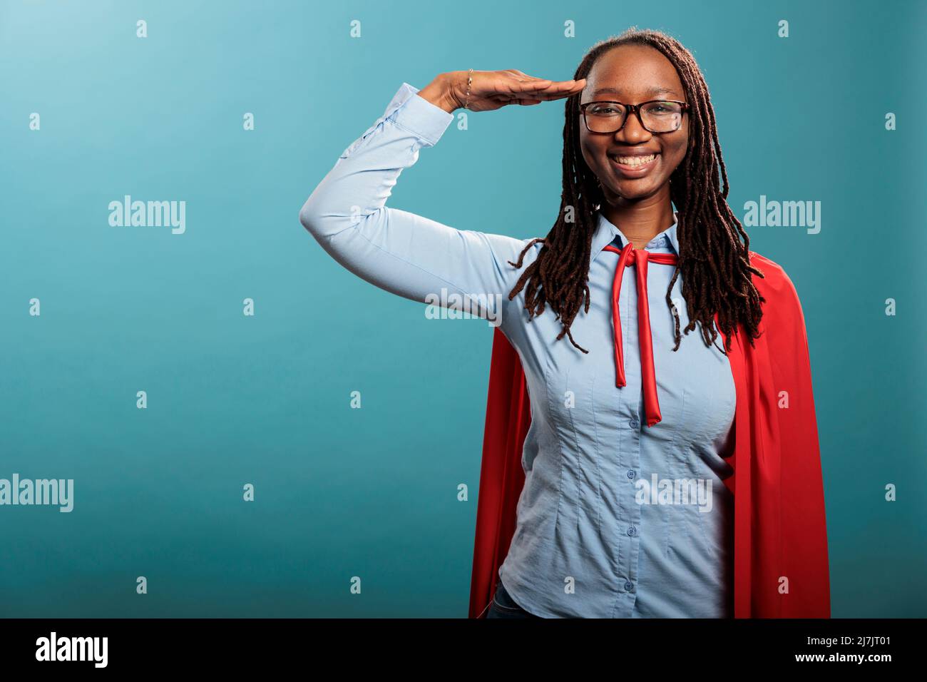 Black woman soldier salute hi-res stock photography and images - Alamy