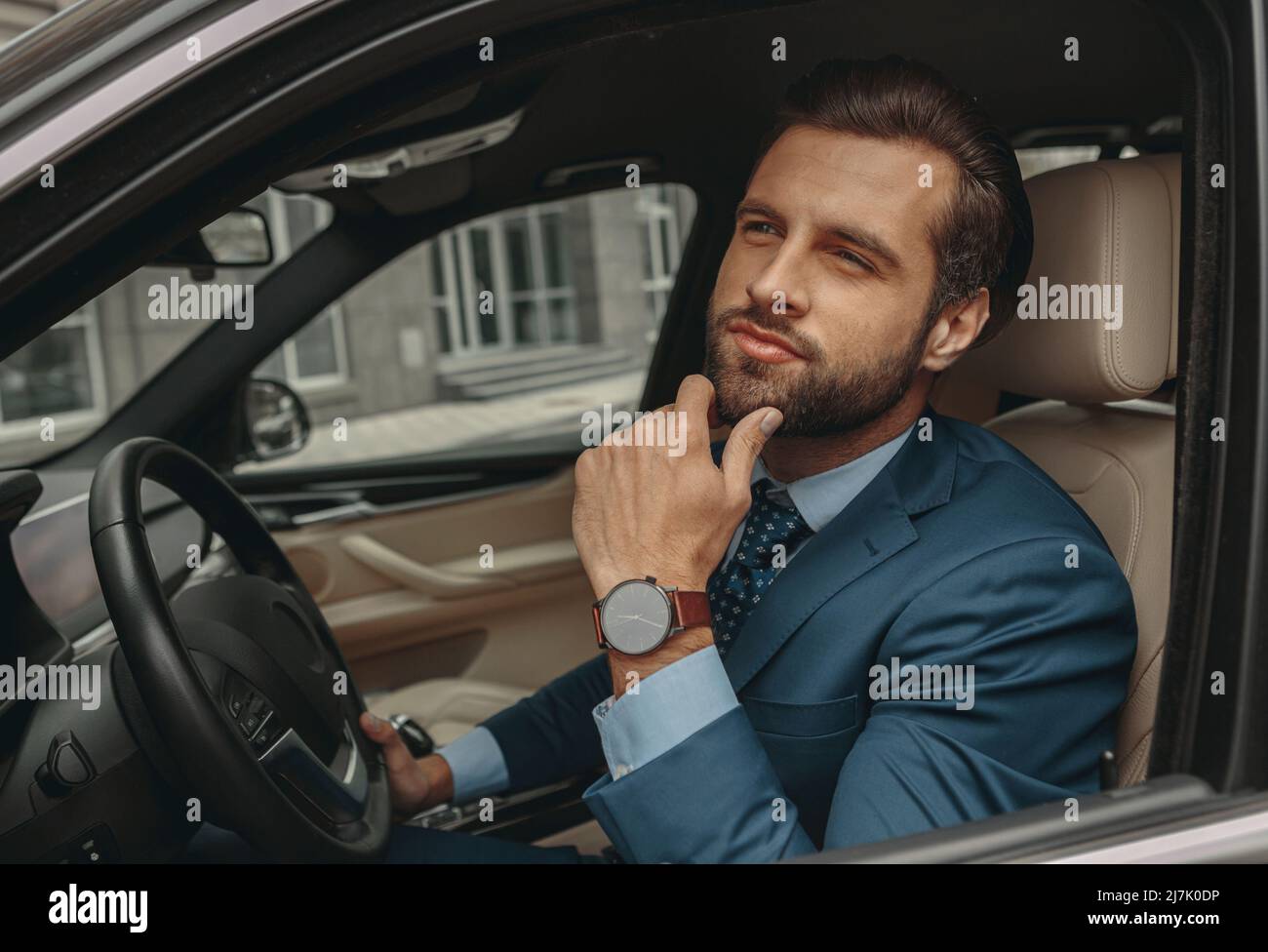Thinking man sitting in car hi-res stock photography and images - Alamy