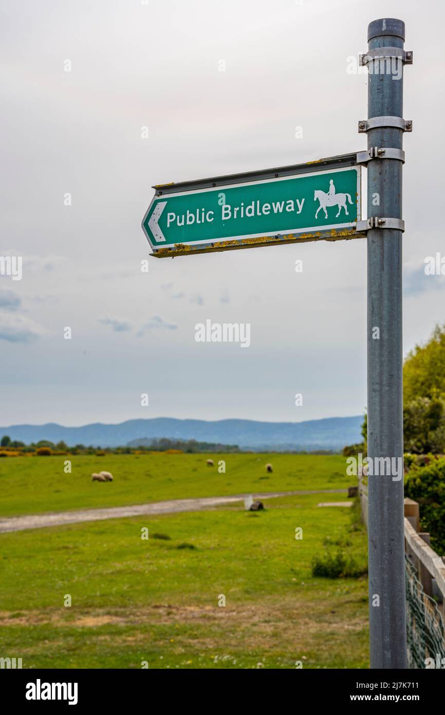 Public bridleway sign on Kempsey Common, Worcestershire Stock Photo - Alamy