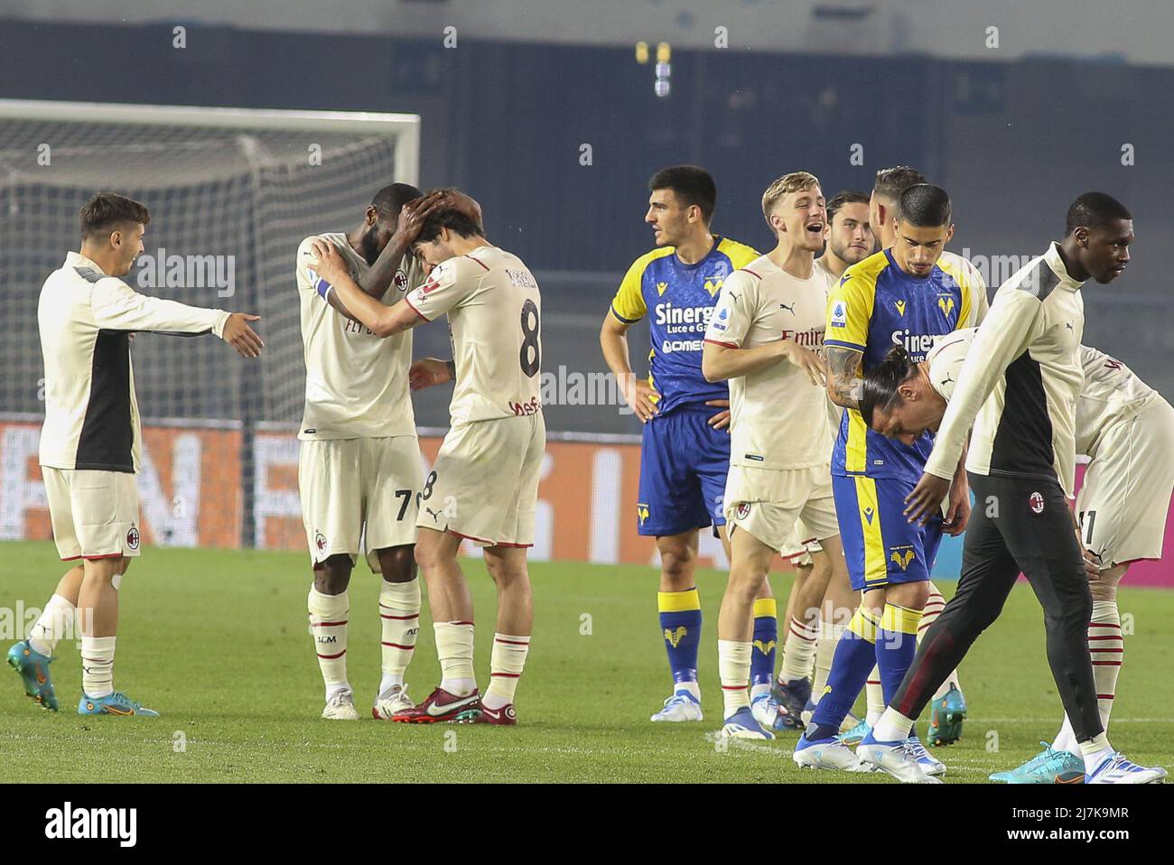Sandro Tonali of AC Milan and Franck Kessie of AC Milan celebrate the ...