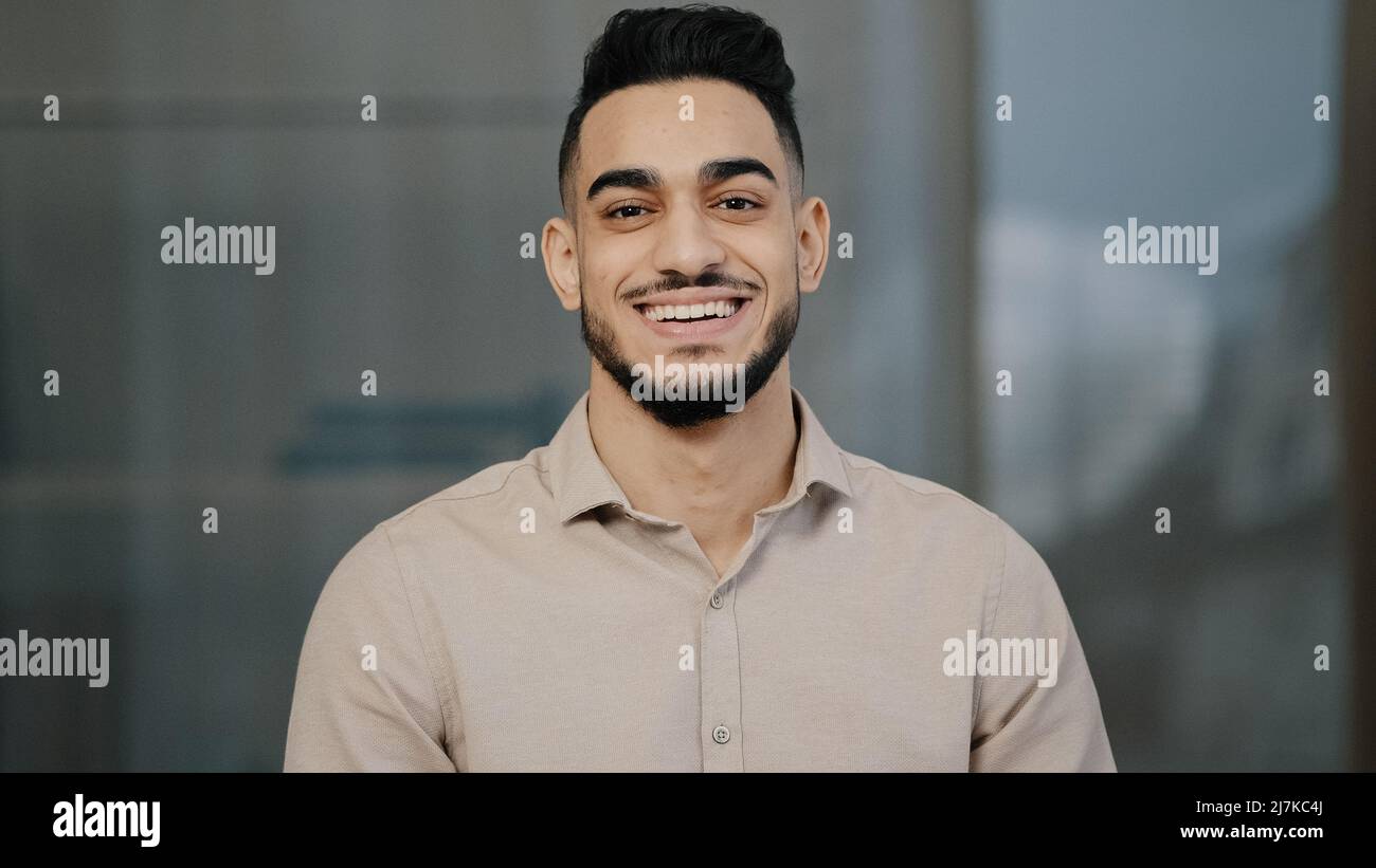 4k portrait smiling hispanic businessman hi-res stock photography and ...