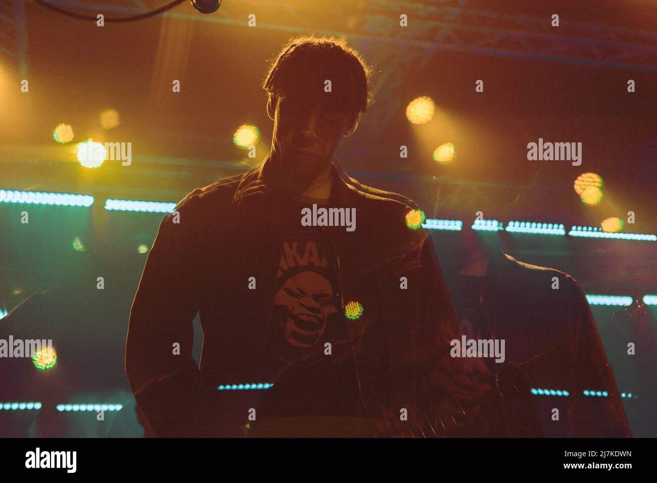 Inhaler cantante hi-res stock photography and images - Alamy