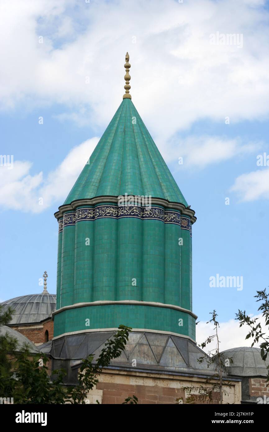 The green dome of the Rumi Tomb in Konya Stock Photo - Alamy